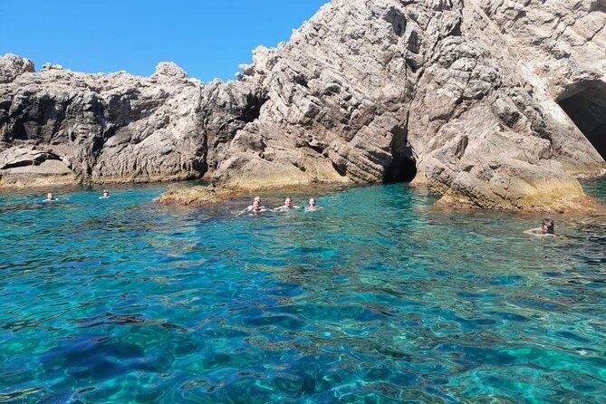 Dubrovnik Boat Rental without License - Who Will Love This Experience?