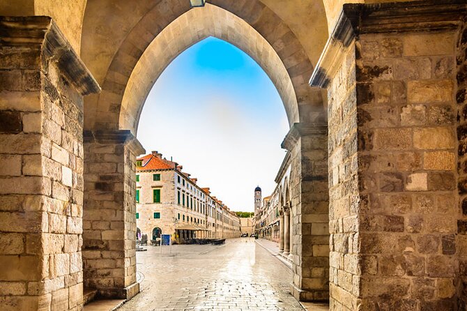 Dubrovnik Full-Day Guided Tour From Split - Getting to Dubrovnik