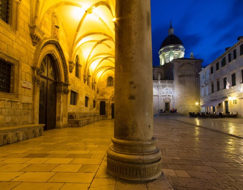 Dubrovnik: Old Town Highlights Guided Evening Walking Tour - The Experience: An Authentic, Relaxed Atmosphere