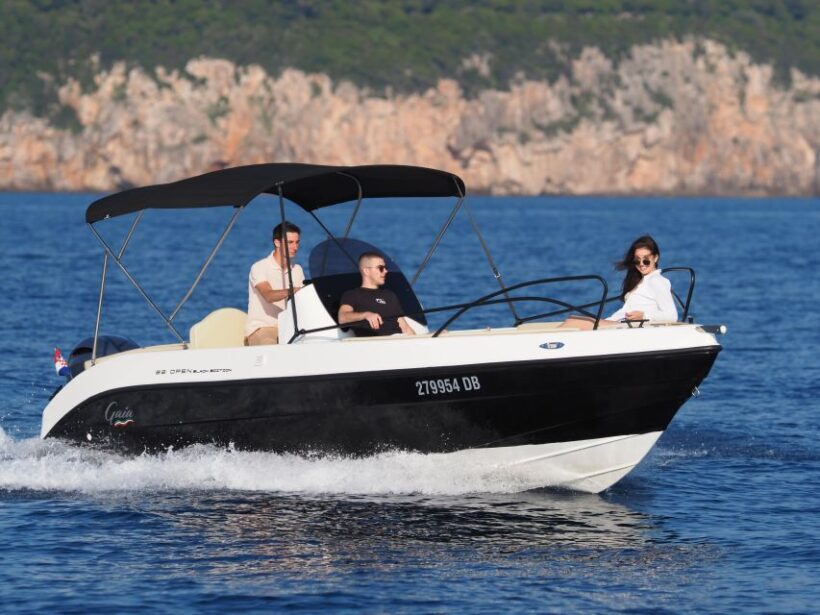 Dubrovnik: Private speedboat tour of Elafiti islands - An In-Depth Look at the Elafiti Islands Speedboat Tour