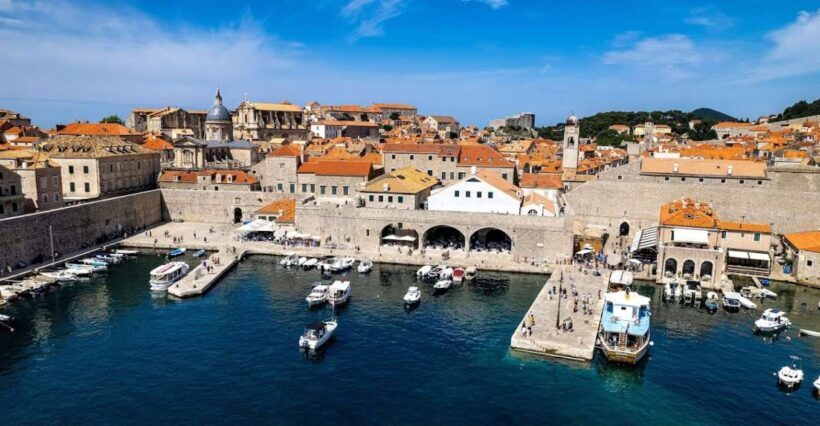 Dubrovnik Romantic Sunset - private boat tour - FAQs