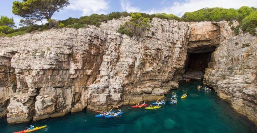 Dubrovnik: Sea Kayaking Half-Day Tour - Who Should Sign Up?