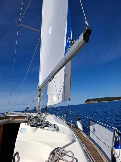 Dubrovnik yacht cruise-Elafity islands & Blue cave - FAQ