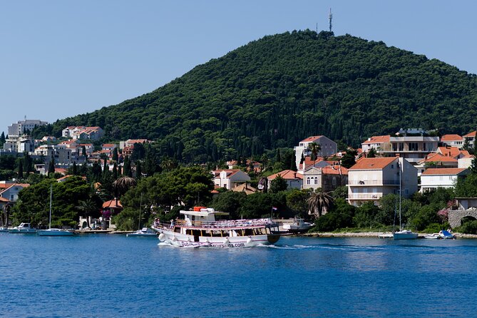 Dubrovnik:3 Islands Boat Tour with Lunch&drinks(FR,ES,IT,EN) - Who Should Consider This Tour?