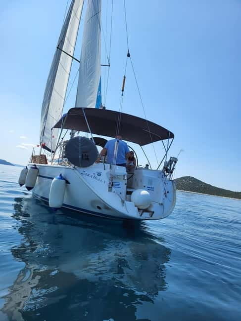 Dubrovnik:Romantic Sunset with a bottle of wine on a yacht - Key Points