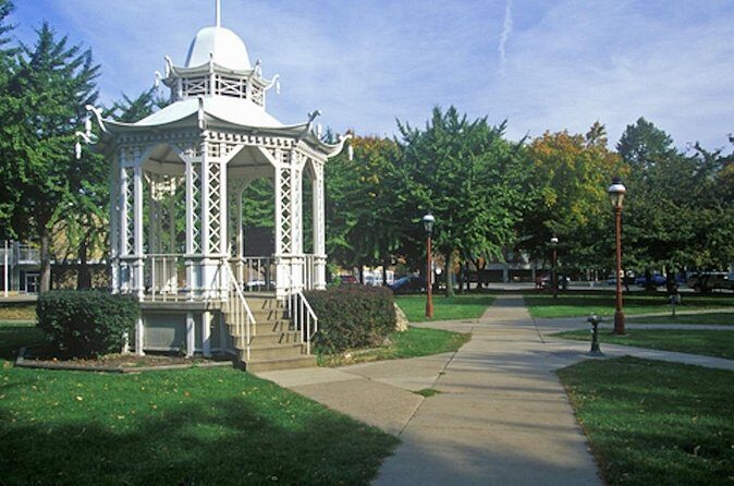 Dubuques Historic Downtown GPS Self Guided Walking Tour - FAQs