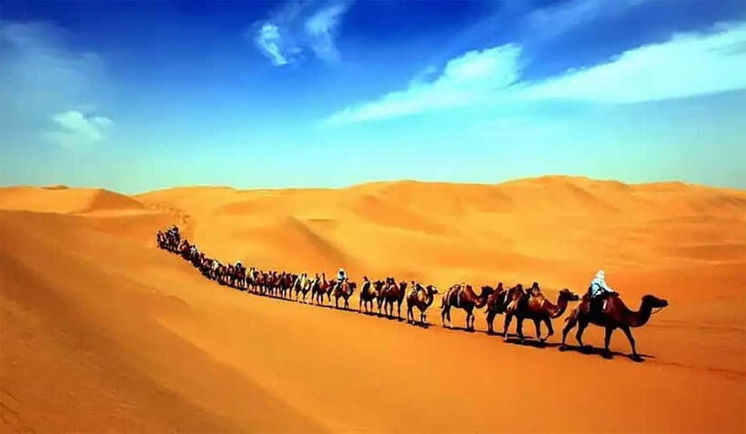 Dunhuang: Mingsha Mountain, Crescent Lake & Museum Tour - Key Points