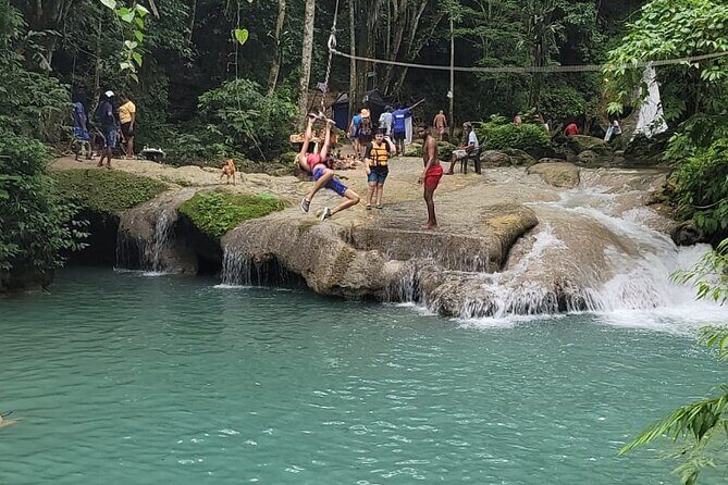 Dunn's River Falls and Blue Hole Day Tour - Practical Considerations