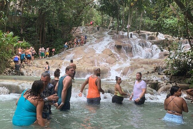 Dunn's River Falls and Blue Hole Islsnd Gully Combo - Key Points