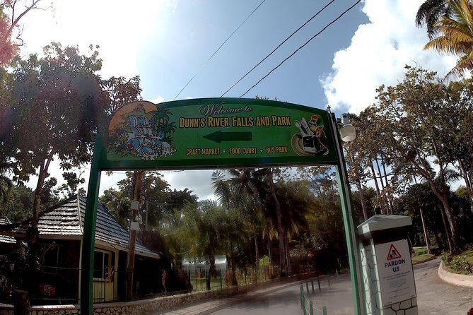 Dunns River Falls Park and Beach - Key Points