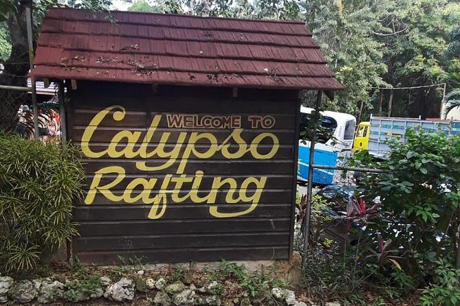 Dunn's River, River Tubing and Lunch Combo - Transportation and Group Size