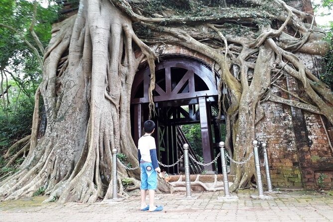 Duong Lam Ancient Village Private Tour: Ancient Vestage, Fortress - The Sum Up