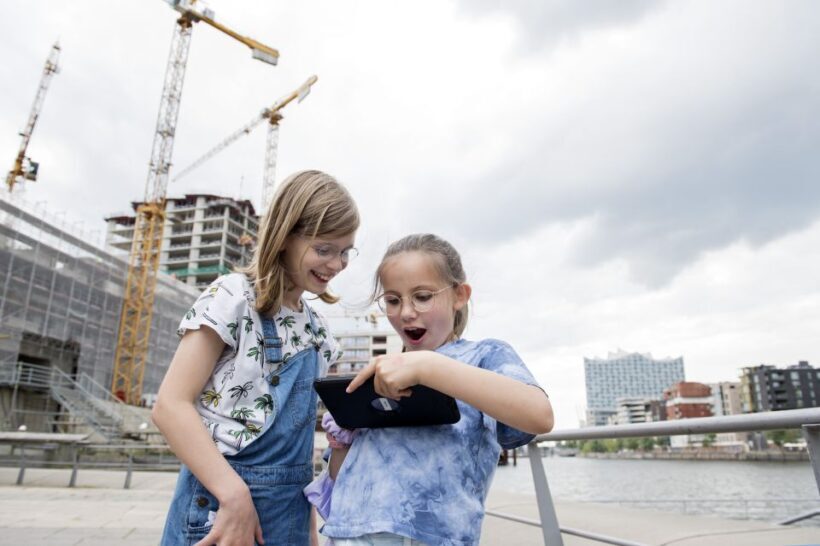 Düsseldorf: City Exploration Game for Kids with Geolino - Limitations and considerations