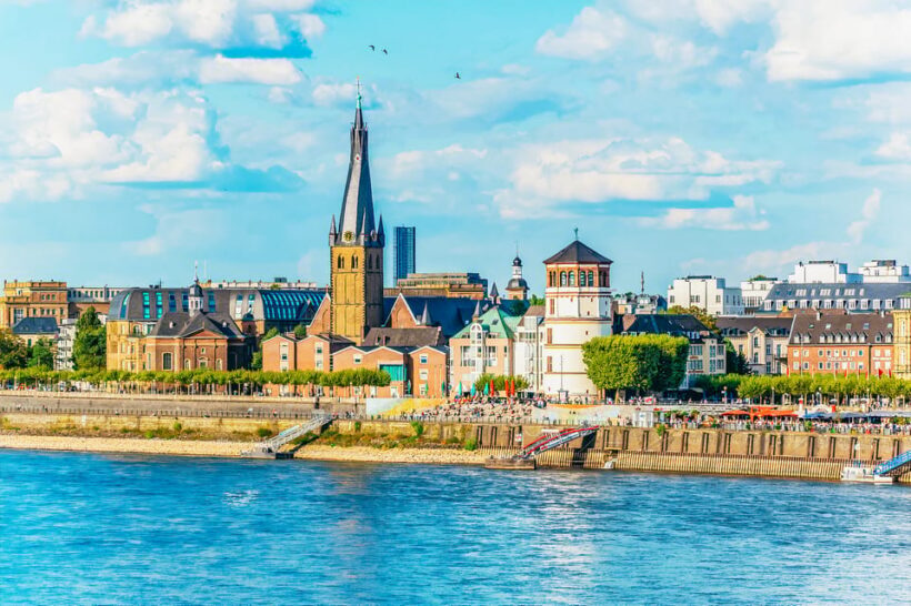 Düsseldorf: City Sightseeing Cruise on the Rhine - A Complete Look at the Düsseldorf Rhine Cruise Experience