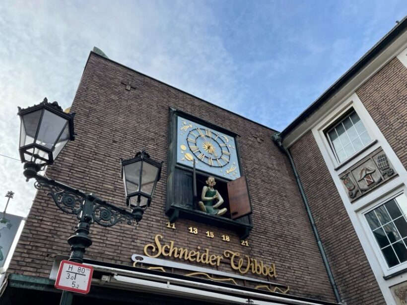 Düsseldorf: Guided Old Town Tour with Beer Break - A Detailed Look at the Tour: What to Expect