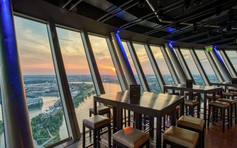 Düsseldorf: Media Harbor and Rhinetower - FAQ