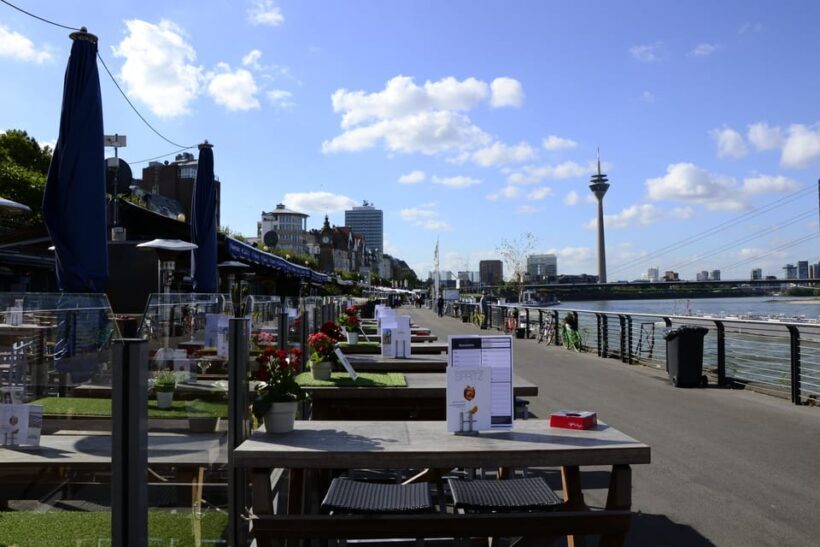 Düsseldorf: Old town and banks of Rhine - heart and lifeline - FAQ