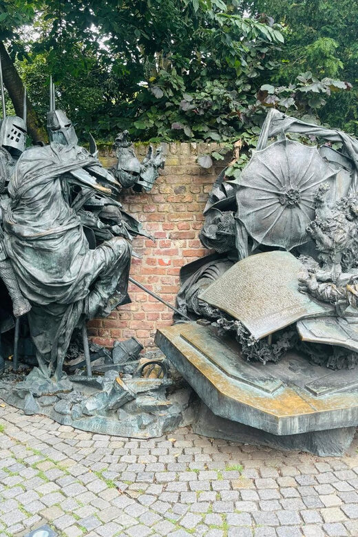 Düsseldorf: Old Town Historical Walking Tour with GEO EPOCHE - FAQ