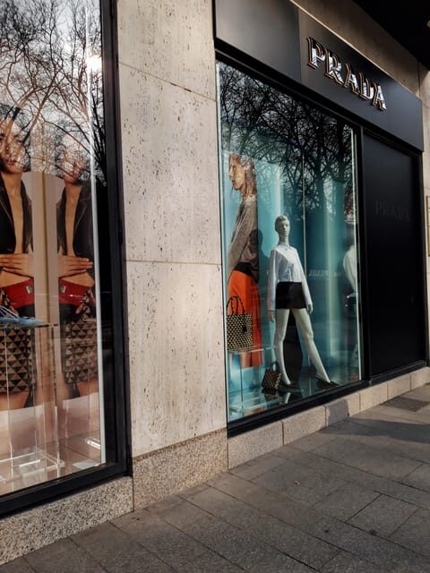 Düsseldorf: Personal Shopping Experience with a Local - A Closer Look at the Tour