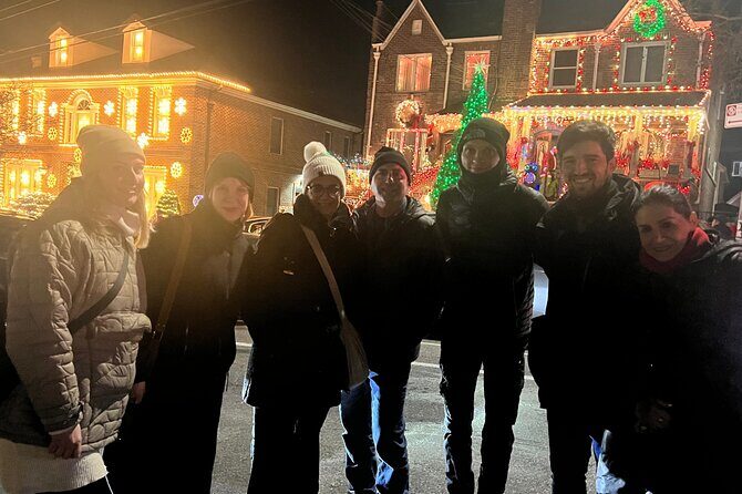 Dyker Heights Brooklyn Christmas Lights Walking Tour - Why the Guided Approach Matters
