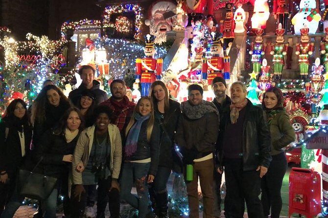 Dyker Heights Christmas Lights and NYC Skyline View Bus Tour - A Comprehensive Look at the Tour