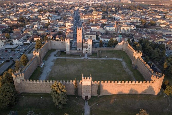 E-bike adventure among medieval castles and old villages - Who Will Enjoy This Tour?
