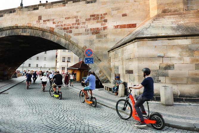 E-Bike, E-Scooter Viewpoint Fun Tour - Knowledgeable Guides and Memorable Experiences