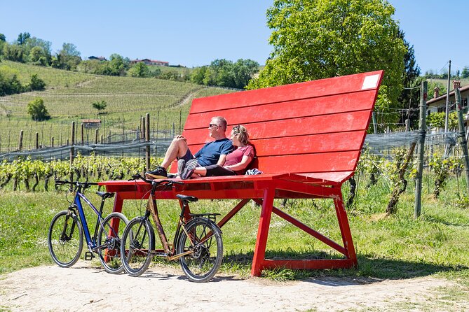 E-Bike in the Langhe: Landscapes, Wines and Cuisine. - Culinary Delights Along the E-Bike Tour