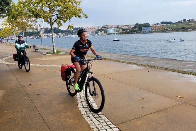 E Bike Porto Downtown and Sightseeing Bike Tour - Traveler Reviews and Feedback
