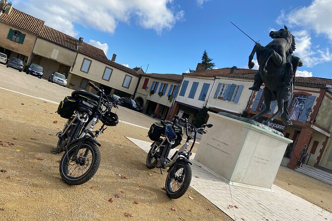 e-Bike Rentals and Circuits - Who Should Consider This Experience?