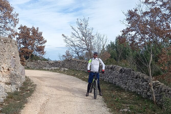 e-bike tour along the cycle path of the Apulian Aqueduct - The Sum Up