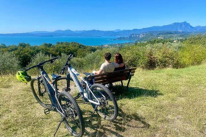 E-Bike tour and Wine tasting in the Austrian Fort from Pastrengo - Cycling Through Calmasino and Cavaion