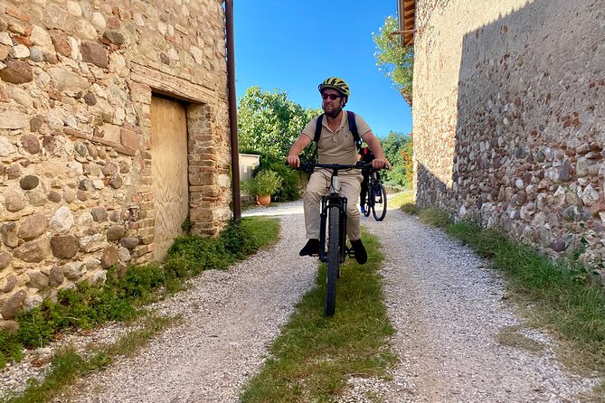 E-Bike tour and Wine tasting in the Austrian Fort from Pastrengo - The Highlight: Relais Forte Benedek