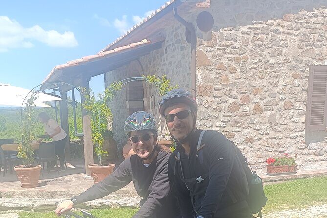E-Bike Tour fortresses and mountains near the Free Baths of Saturnia - Who Should Book This Tour?
