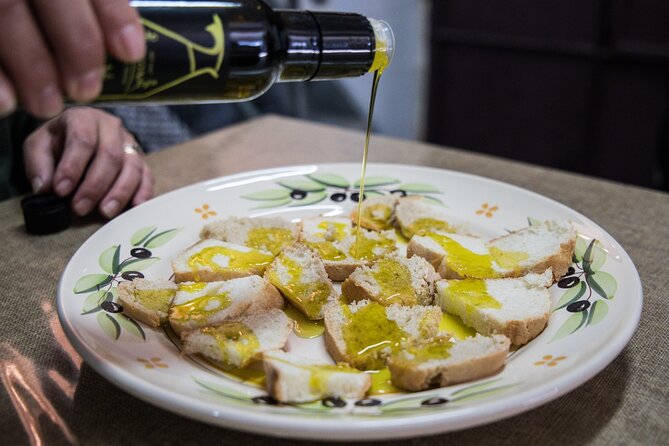 e-Bike tour in Locorotondo, oil mill visit and EVO oil tasting - Starting Point & Group Size