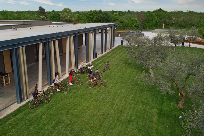E Bike Tour with wine and olive oil tasting in Vodnjan - FAQs