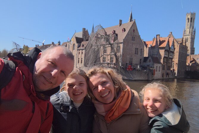 E-Scavenger Hunt Bruges: Explore the City at Your Own Pace - Suitable for Groups and Families
