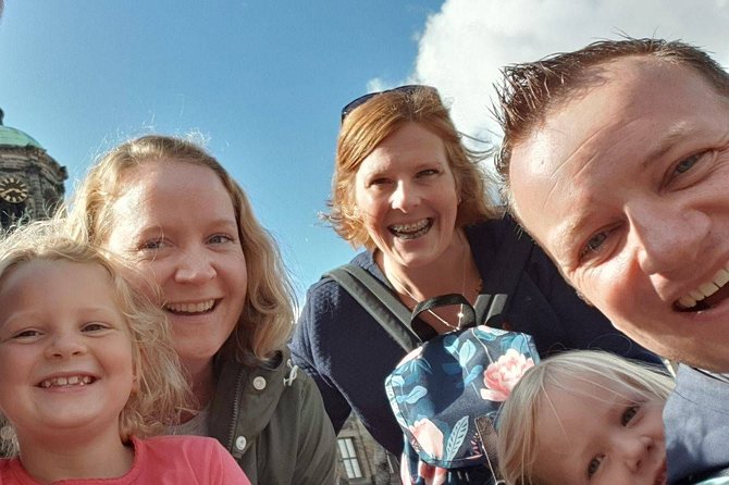 E-Scavenger Hunt Bruges: Explore the City at Your Own Pace - Accessibility and Meeting Logistics