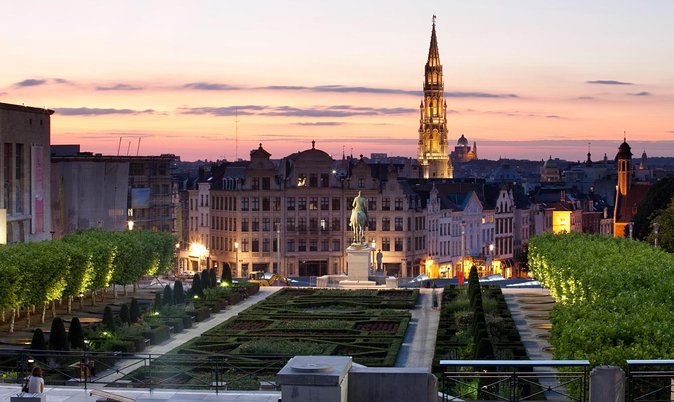 E-Scavenger Hunt Brussels: Explore the City at Your Own Pace - Engaging Gameplay and Learning Experiences