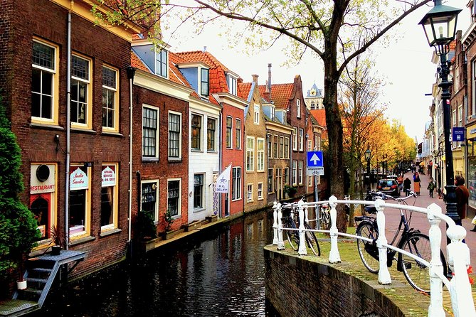 E-Scavenger Hunt Delft: Explore the City at Your Own Pace - Unique and Customizable City Exploration