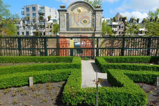 E-Scavenger Hunt Groningen: Explore the City at Your Own Pace - Exploring Historic Sites at Your Own Pace