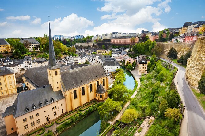 e-Scavenger hunt Luxembourg: Explore the city at your own pace - Who Should Book This Tour?
