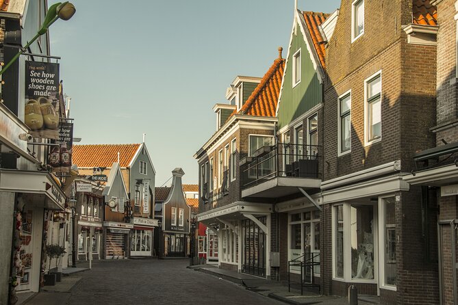 e-Scavenger hunt Volendam: Explore the city at your own pace - FAQs