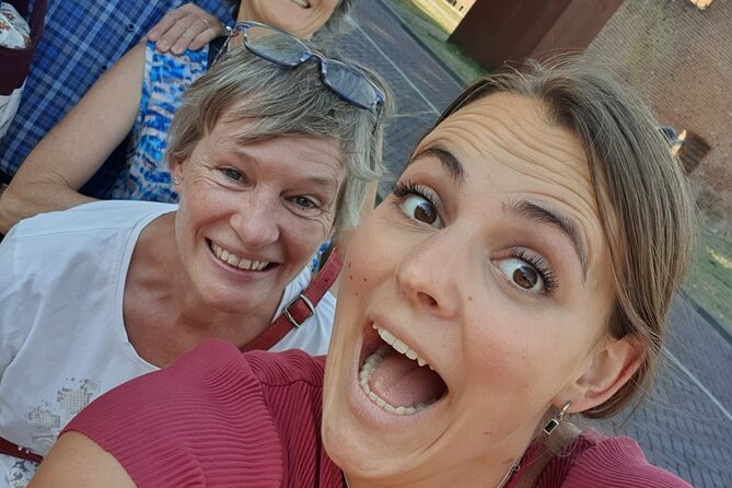 E-Scavenger Hunt Zierikzee: Explore the City at Your Own Pace - Exploring the Citys History and Landmarks