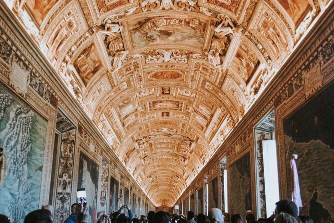 Early Bird Vatican Museums, Sistine Chapel Guided Walking Tour - Professional Guide Expertise