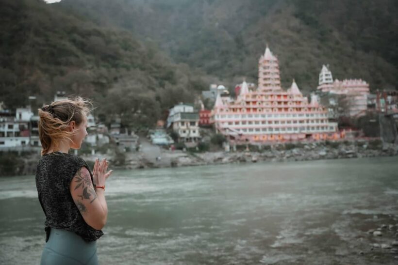Early Morning 2 Hours Yoga Session In Rishikesh at Ghat - Who Should Consider This Experience?
