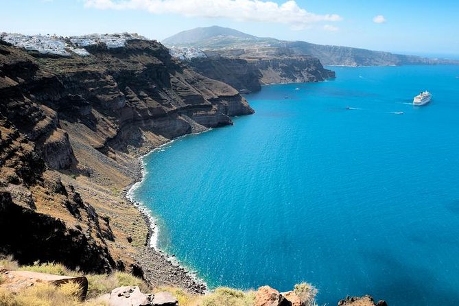 Early Season Experience: 3-hours Santorini Volcano and Hot Springs Trip - Who Will Love This Tour?