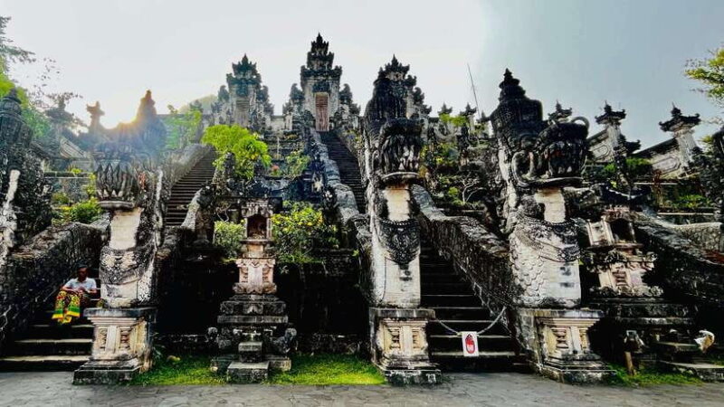 East Bali: Lempuyang temple, Tirta Gangga, Taman Ujung - Key Points