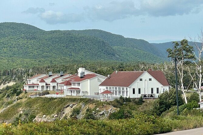 East Cabot Trail Coastal Drive and Cape Breton Highlands - An Overview of the Experience: Scenic Highlights and Stops