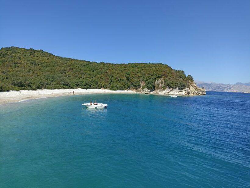 East coast cruise - Sightseeing and BBQ Lunch - The Itinerary: From Iconic Fortresses to Hidden Bays